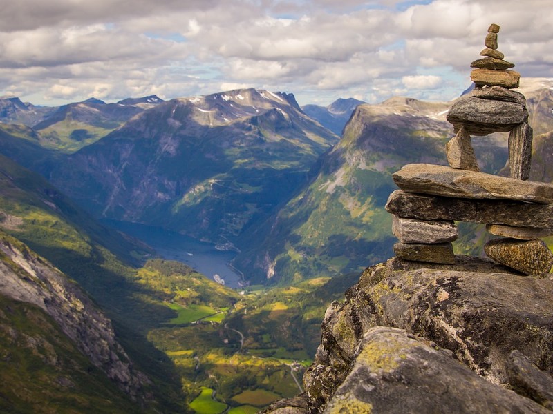 Geiranger: Eagle Bend, Flydal Gorge y Mt. Dalsnibba Shore Excursions ...
